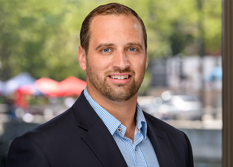 Zach Feldshuh - Senné